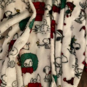Peanuts | Intimates & Sleepwear | Peanuts Snoopy Christmas Super Soft ...